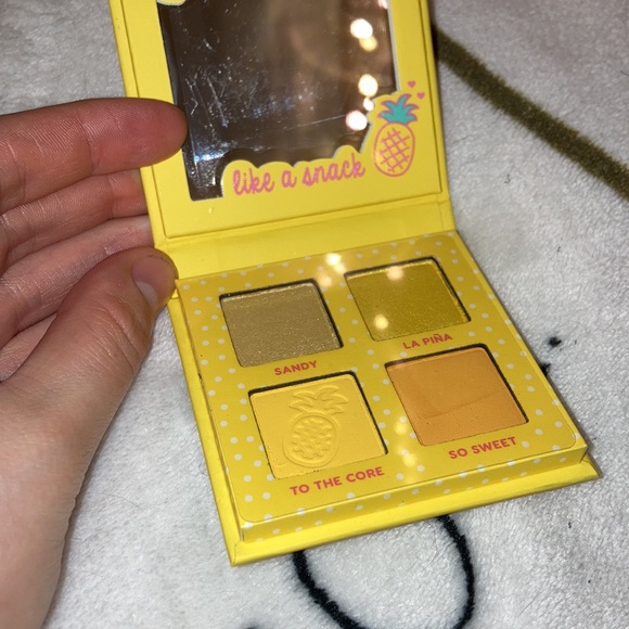 Colourpop | Makeup | Colourpop Hello Kitty Pallet | Poshmark